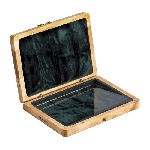 Wiseman Clarinet/Alto Sax Reed Case (8 Reeds) - Maple Wood | Long & McQuade