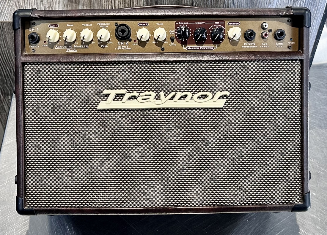 Gear Hunter | Traynor Acoustic Master Studio