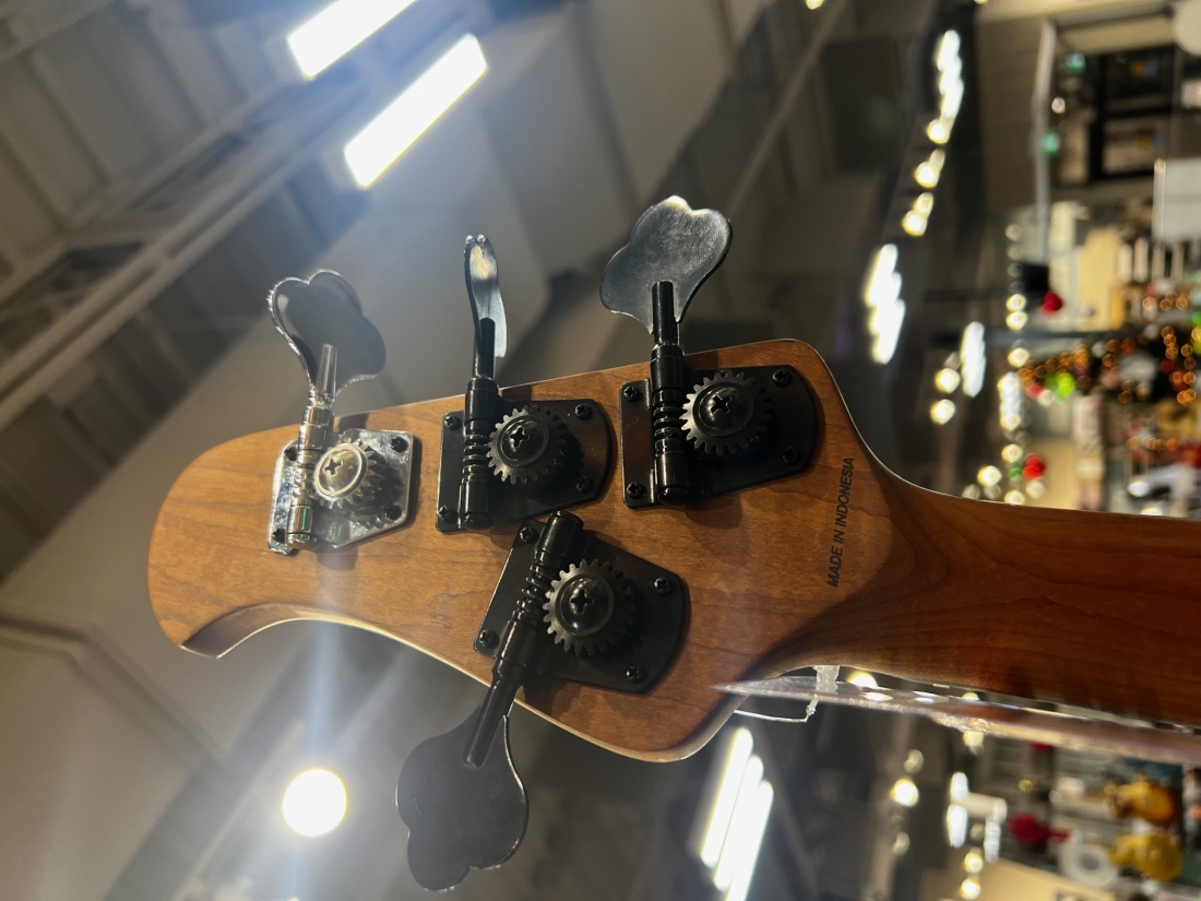 Gear Hunter | Sterling by Music Man - RAY34PB-TBKS-R2