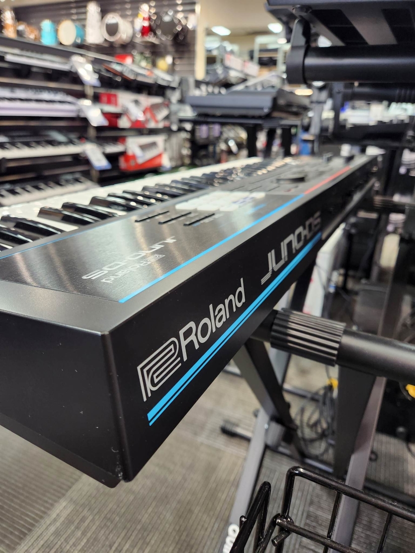 Gear Hunter | Roland - JUNO-DS 61