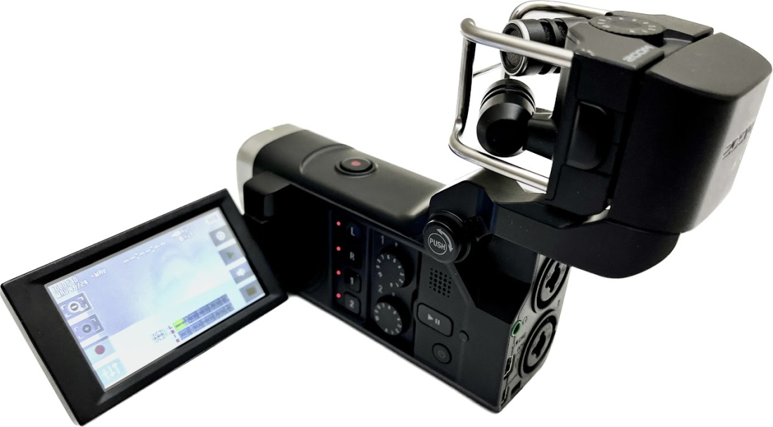 Gear Hunter | Zoom - Q8 ZOOM video/audio recorder