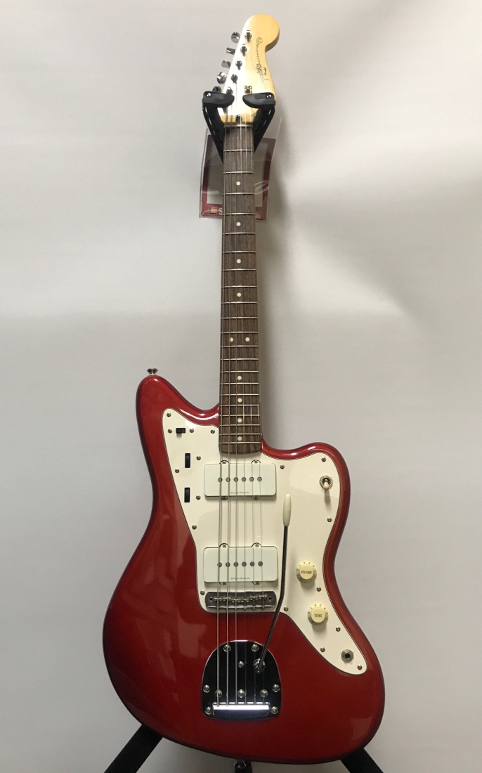 Gear Hunter | Squier - Jazzmaster Vintage Modified - Candy Apple Red