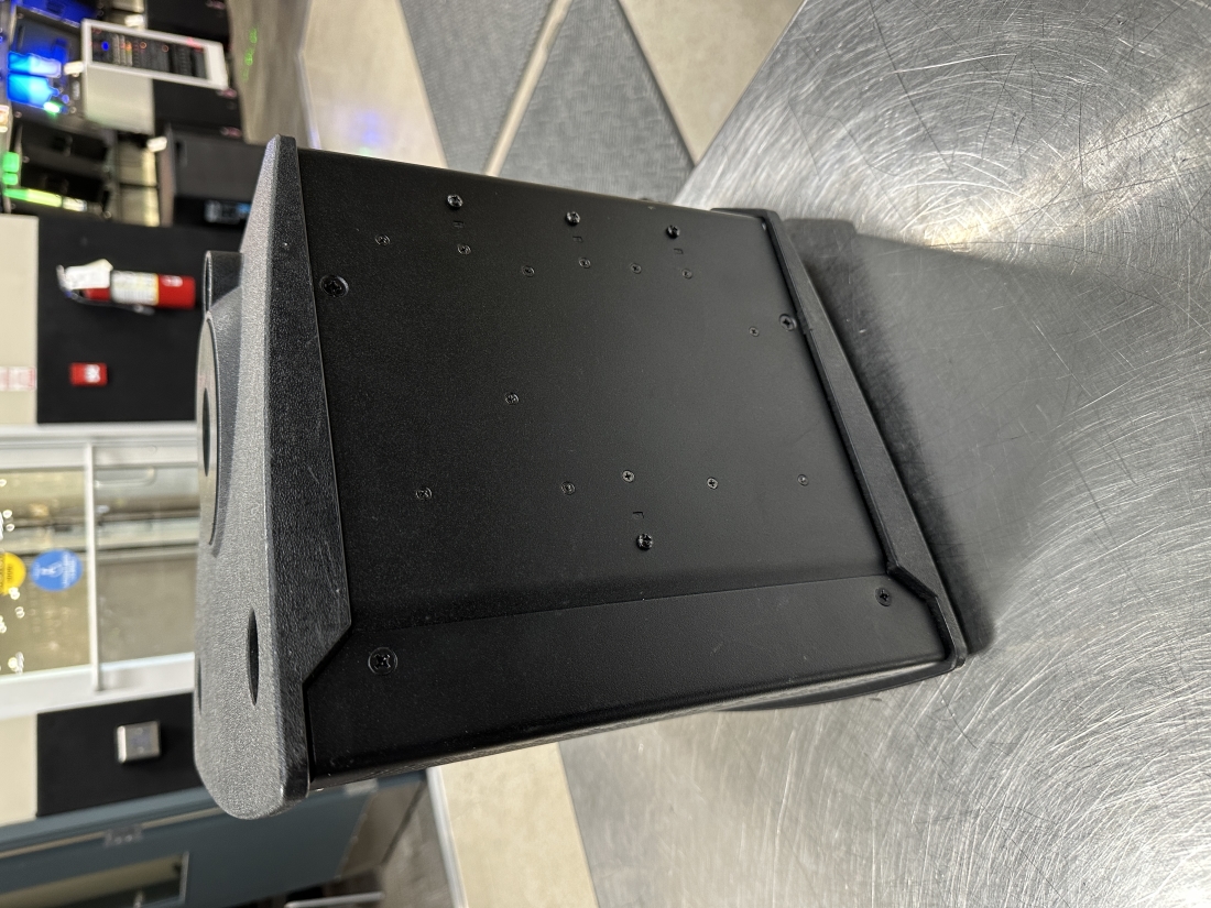 Gear Hunter | Yorkville Sound - NX10C-2