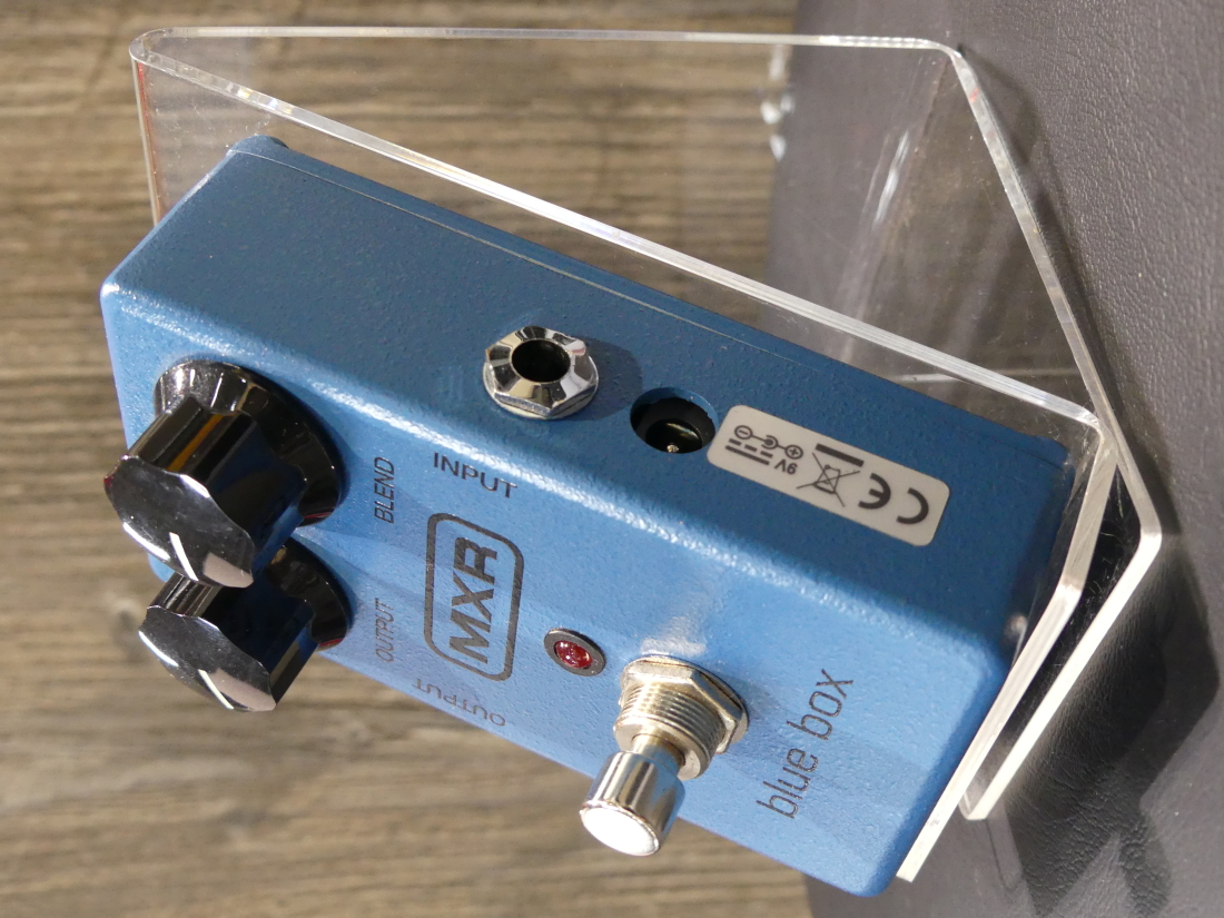 Gear Hunter | MXR - Blue Box