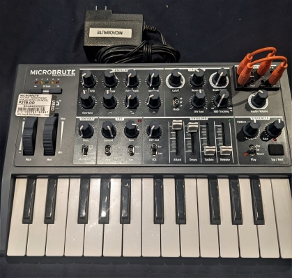 Gear Hunter | Arturia - MICROBRUTE