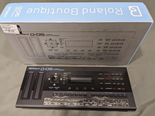 Gear Hunter | Roland - D-05 ROLAND