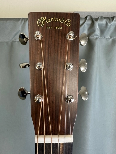 Gear Hunter | Martin Guitars - 000-18 STD