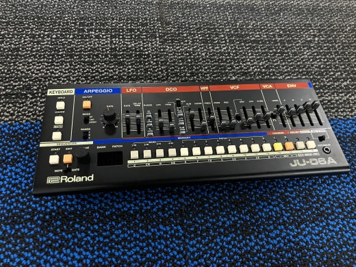 Gear Hunter | Roland - JU-06A