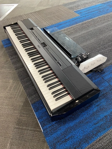 Gear Hunter | Yamaha - P515 B