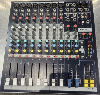 Gear Hunter | Soundcraft - EPM8