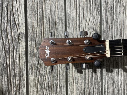 Gear Hunter | Taylor Guitars - ACADEMY 12E V2