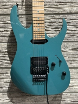 Gear Hunter | IBANEZ RG GENESIS EMERALD GREEN