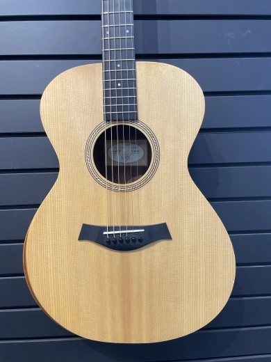 Gear Hunter | Taylor Guitars - ACADEMY 12E V2