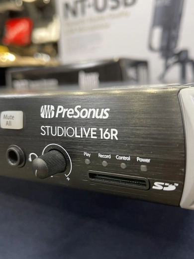 Gear Hunter | PRESONUS STUDIOLIVE 16R MIXER