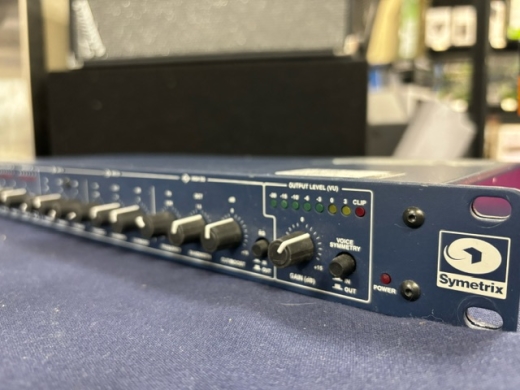 Gear Hunter | Symetrix 528E