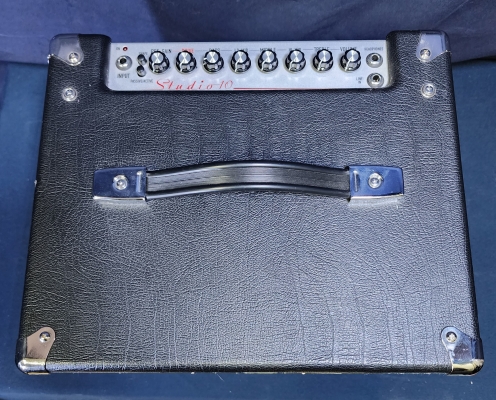 Gear Hunter | Ashdown Engineering - STUDIO-10 Bass Combo