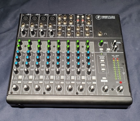 Gear Hunter | Mackie 1202VLZ4 12 Channel Compact Mixer