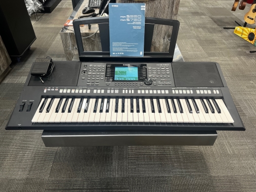 Gear Hunter | Yamaha - PSRS750