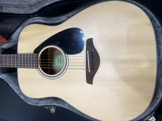 Gear Hunter | Yamaha - FG800M