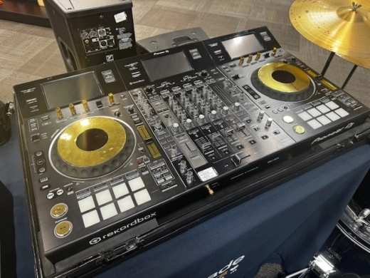 Gear Hunter | Pioneer - DDJ-RZX