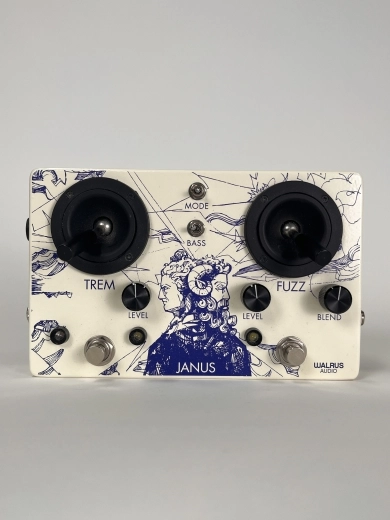 Gear Hunter | Walrus Audio Janus Fuzz/Tremolo Pedal