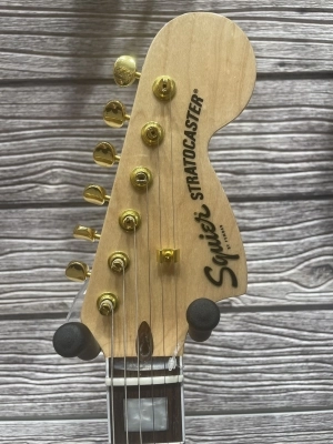 Gear Hunter | Squier - 40th Anniversary Strat Ruby Red Metallic