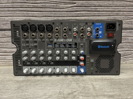 Gear Hunter | Samson - XP1000 Portable PA System