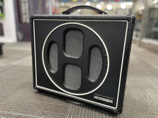 Gear Hunter | Hohner HooDoo Harmonica Amplifier