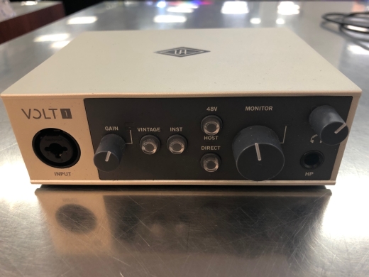 Gear Hunter | Universal Audio - UA-VOLT1