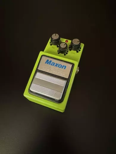 Gear Hunter | Maxon - SD-9 Sonic Dist