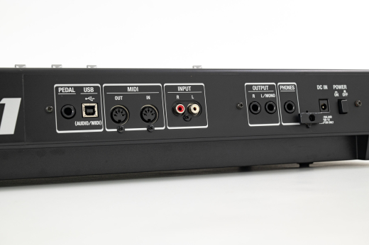 Gear Hunter | Roland - SH-201 Synthesizer