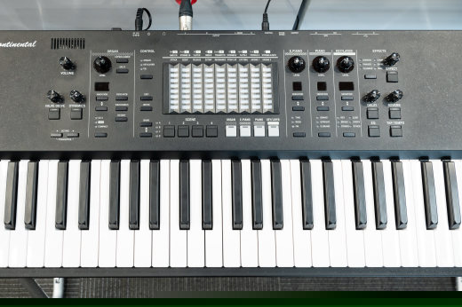 Gear Hunter | Vox - Re-Issue 73 Key Organ with V861 Pedal - Black