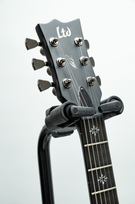Gear Hunter | LTD - MFA 600 Matt Devries - Black