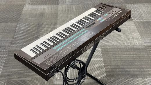 Gear Hunter | Yamaha - DX7 Keyboard With Cards