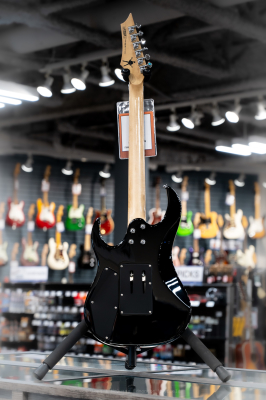 Gear Hunter | Dean - Michael Batio MAB1 Armor Flame w/ Case