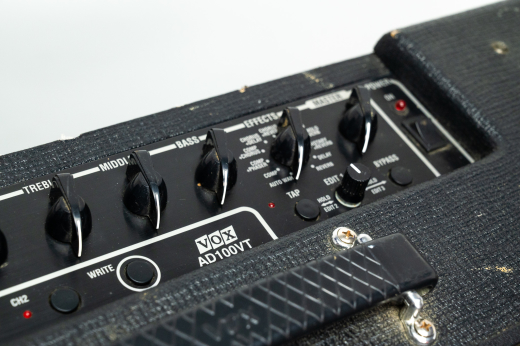 Gear Hunter | Vox - AD100VT Modeling Combo Amp