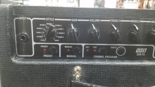 Gear Hunter | Vox DA15 15W AMP WITH EFFECTS AND AMP MODELS