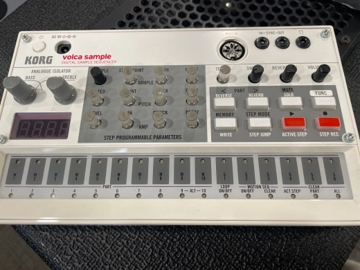 Gear Hunter | Korg - VOLCA-SAMPLE-KORG - DIGITAL SAMPLE SEQUENCER