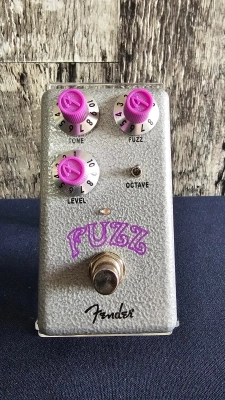 Gear Hunter | Fender - 023-4574-000