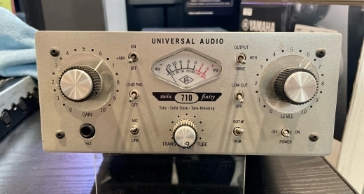 Gear Hunter | Universal Audio - 710 TWIN-FINITY