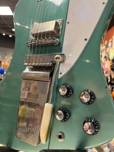 Gear Hunter | Gibson Custom Shop 1965 Firebird Inverness Green - HSFB5IGNM