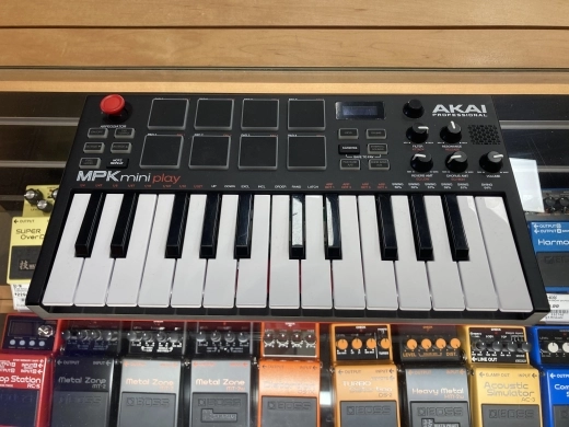 Gear Hunter | Akai - MPK MINI PLAY
