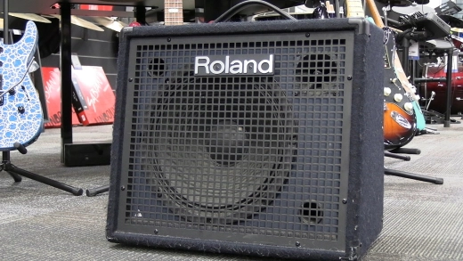 Gear Hunter | Roland - KC-200