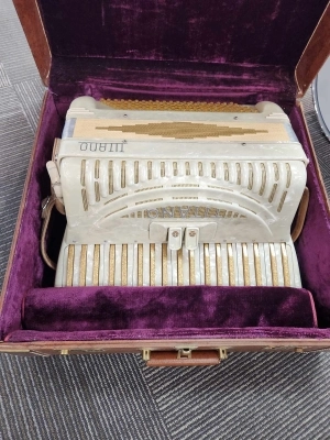 Gear Hunter | TITANO DANDY T4850 ACCORDION