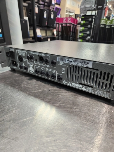 Gear Hunter | Ampeg Pro 1000w Head Tube Preamp