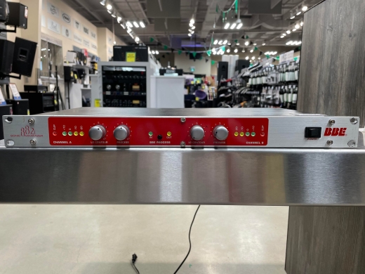 Gear Hunter | BBE - BBE 882I