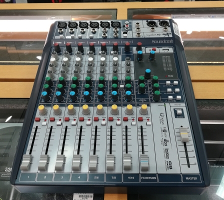 Gear Hunter | Soundcraft - SIGNATURE 10