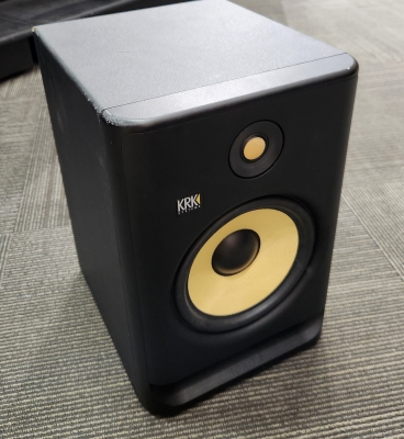 Gear Hunter | KRK - ROKIT 8