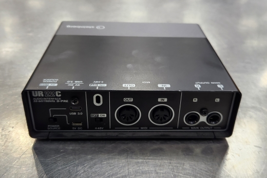 Gear Hunter | Steinberg - UR22C