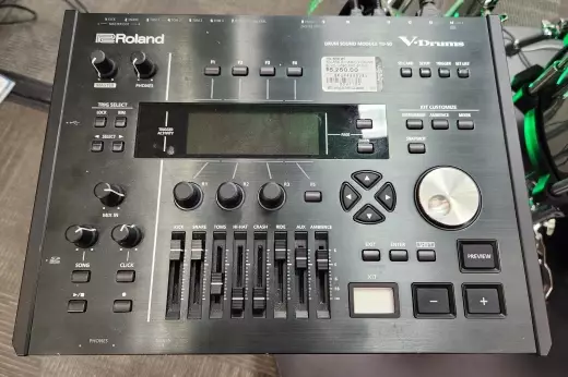 Gear Hunter | Roland Dynamic V Drums W/KD-140BC And Stand